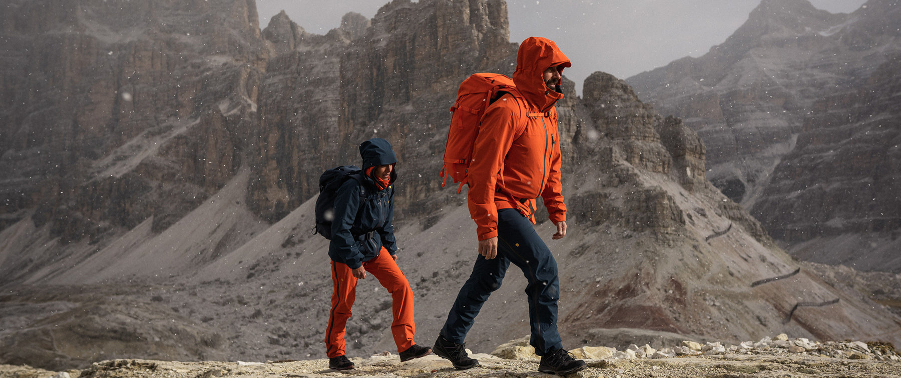 Little Donkey Andy: Multifunctional Outdoor Apparel Online Shopping
